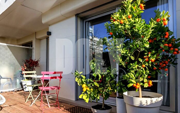 Appartement à vendre - Cannes, Prado, République - 3 pièces - 2 chambres