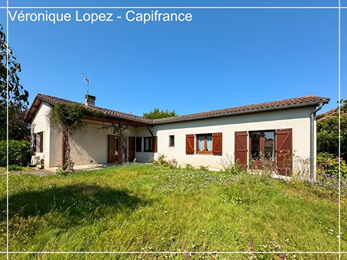 Maison 4 pièces à vendre à Roquefort