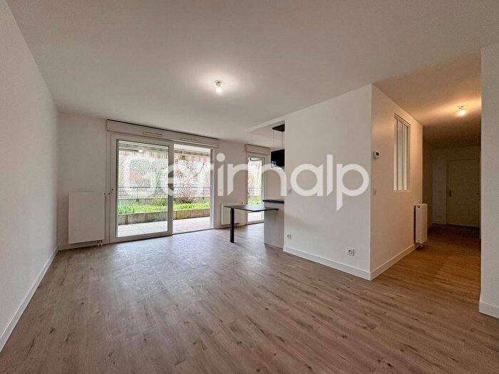 Appartement à louer - Gare, Annecy - 3 pièces - 2 chambres