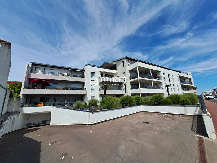 Appartement à vendre - Saint-Gilles-Croix-de-Vie - 3 pièces - 2 chambres