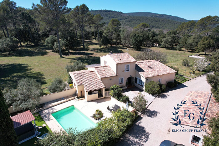 Maison 6 pièces à Besse-sur-Issole, à vendre