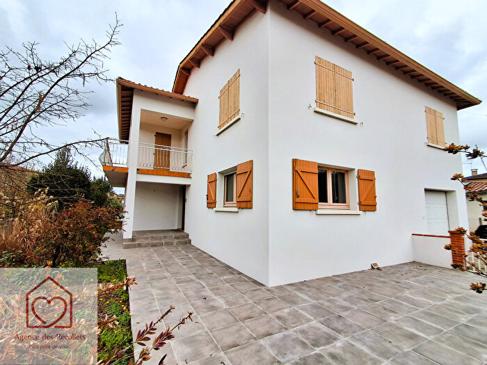 Maison à vendre - Moissac - 5 pièces - 4 chambres