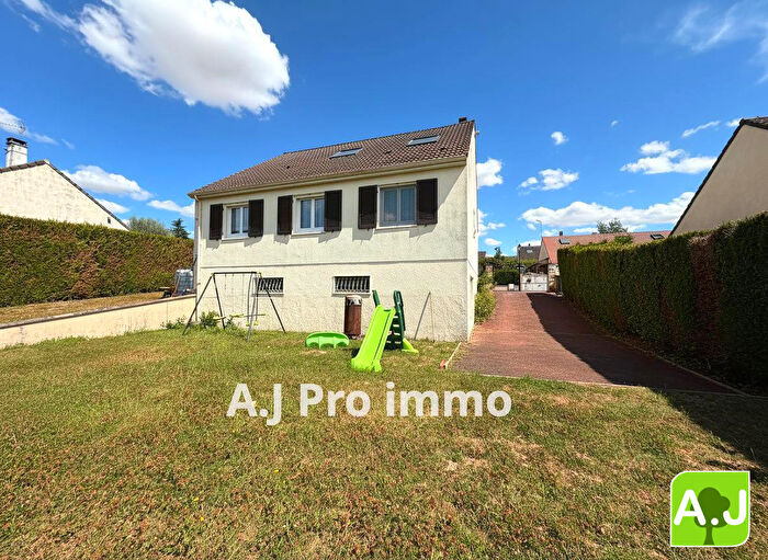 Bréval - Maison 6 pièces à vendre
