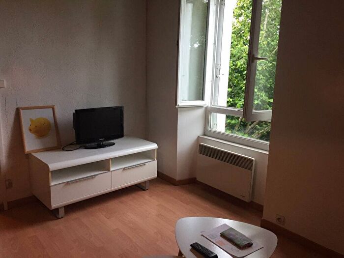 Appartement à louer - Cheffes - 2 pièces - 1 chambre