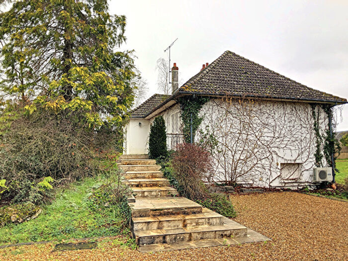 Maison 5 pièces à Saint-Gervais-la-Forêt, à vendre