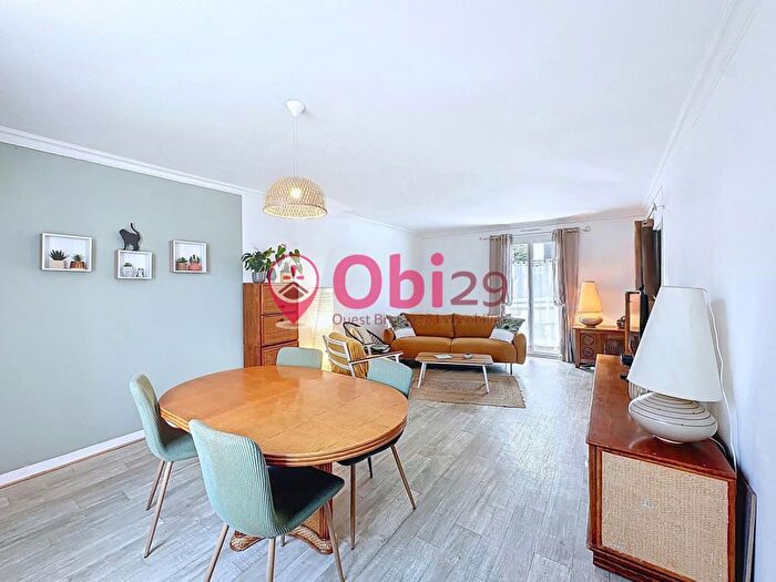 Maison à vendre - Châteaulin - 6 pièces - 4 chambres