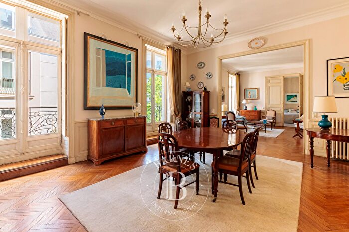 Nantes, Centre-ville : Appartement 7 pièces à vendre