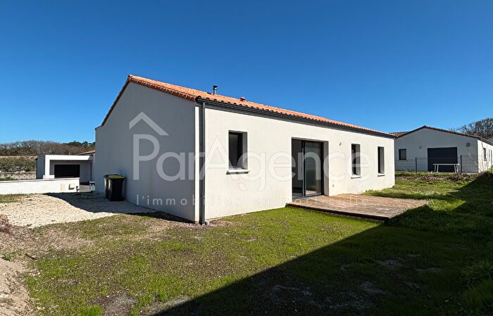 Maison à vendre - Breuillet - 4 pièces - 3 chambres