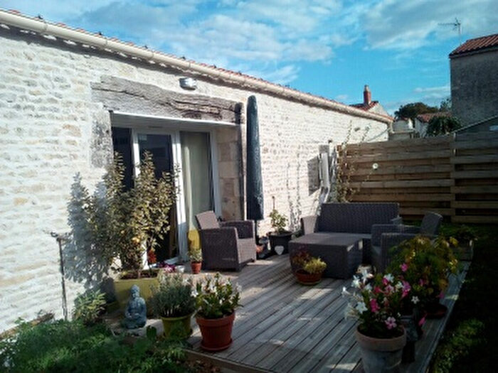 Maisons à vendre et appartements à louer - 1