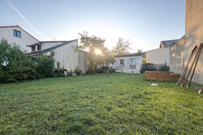 Villiers-sur-Marne, Les Stades : Maison 4 pièces à vendre