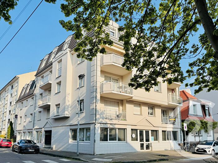 Appartement à vendre - Strasbourg, Neudorf, Saint-Urbain, Landsberg - 2 pièces - 1 chambre