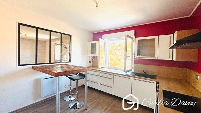 Maison 6 pièces à vendre à Véron