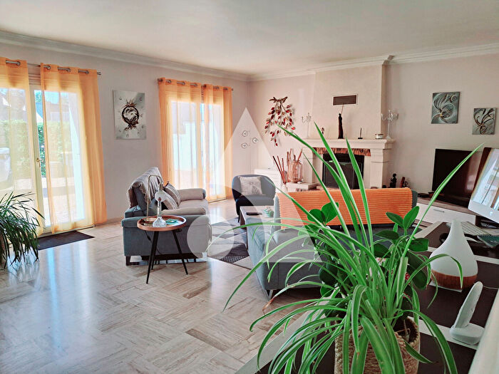Maison à vendre - Saint-Philbert-du-Peuple - 5 pièces - 2 chambres