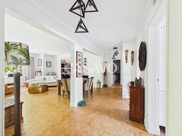 Paris 16ème, Porte de Saint-Cloud, Auteuil-Sud : Appartement 4 pièces à vendre