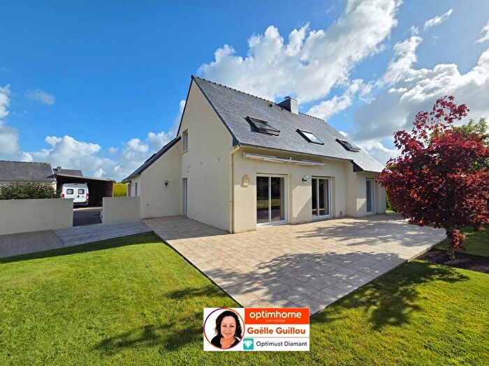 Plouvorn : Maison 7 pièces à vendre