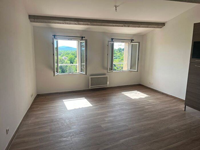 Appartement 3 pièces à louer - La Verdière
