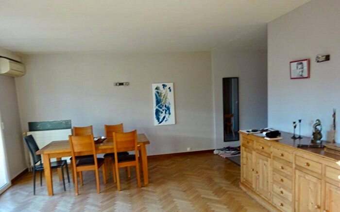 Appartement à louer - Briffaut Rousset-Laprat Maninet-Fontlozier La Palla, Valence - 5 pièces - 4 chambres