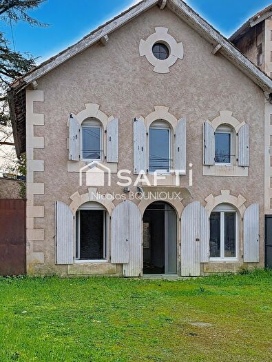 Maison à vendre - Vouillé - 5 pièces - 3 chambres