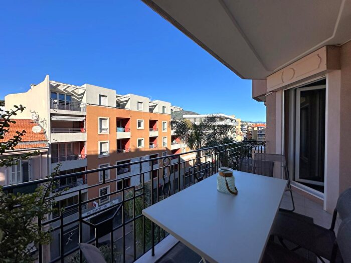 Appartement à vendre - Roquebrune-Cap-Martin, Carnolès, Gare, Cap Azur - 2 pièces - 1 chambre