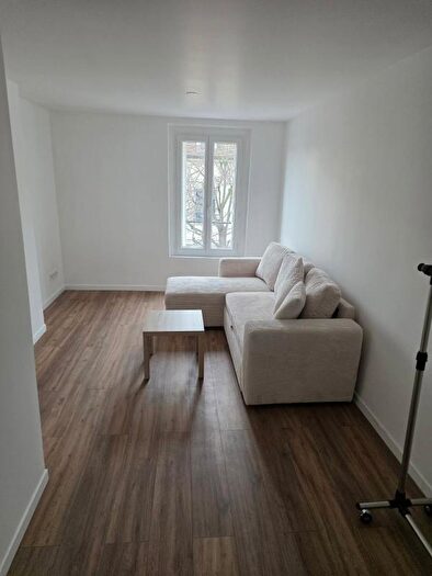 Appartement à louer - Nanterre, Vieux Pont - 1 pièce