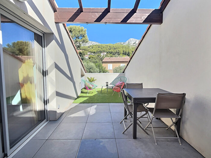 Appartement à vendre - Toulon, Valbertrand - 3 pièces - 2 chambres