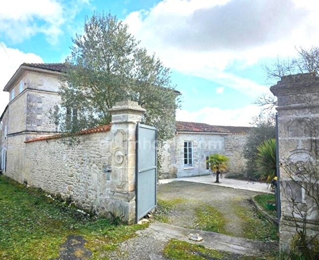 Maison 10 pièces à vendre - Asnières-sur-Nouère