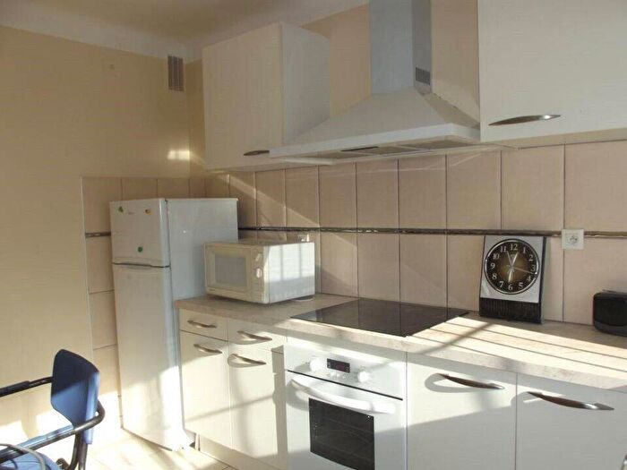 Appartement à louer - Le Redon, Marseille ème arrondissement - 2 pièces - 1 chambre