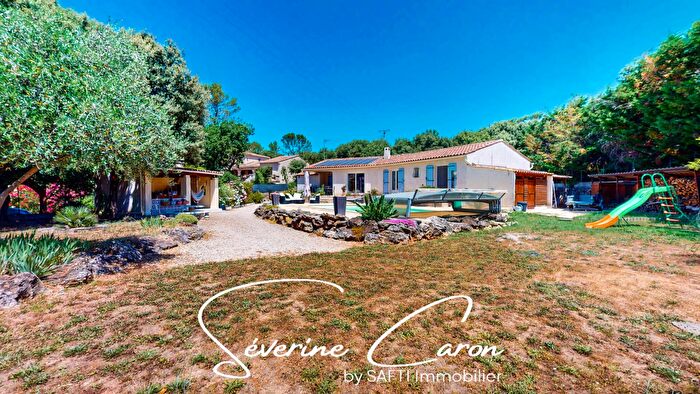 Maison à vendre - Sainte-Anastasie-sur-Issole - 5 pièces - 4 chambres