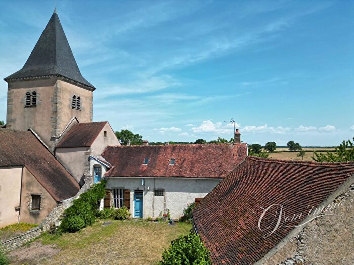 Maison 9 pièces à vendre à Précy-sous-Thil