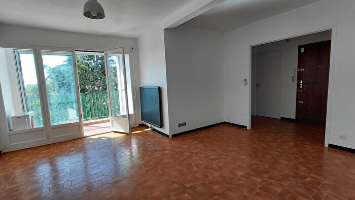 Saint-Martin-de-Crau : Appartement 3 pièces à louer