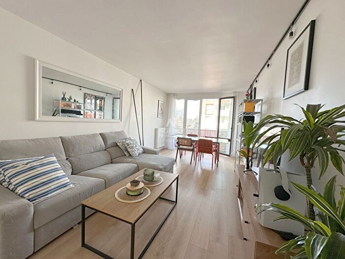 Appartement à vendre - Chaville, Ursine - 3 pièces - 2 chambres