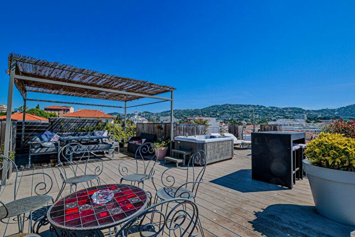 Appartement à vendre - Cannes, Prado, République - 3 pièces - 2 chambres