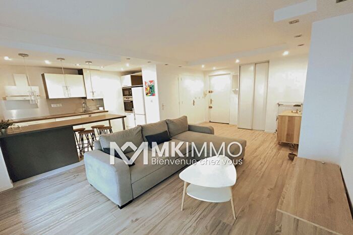 Appartement à vendre - Cannes, Centre-ville - 2 pièces - 1 chambre