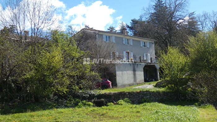 Maison à vendre - Lasalle - 17 pièces - 11 chambres