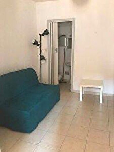 Centre Ville, Aix-en-Provence - Appartement 1 pièce à louer