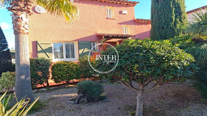 Maison à vendre - Fréjus - 5 pièces - 3 chambres