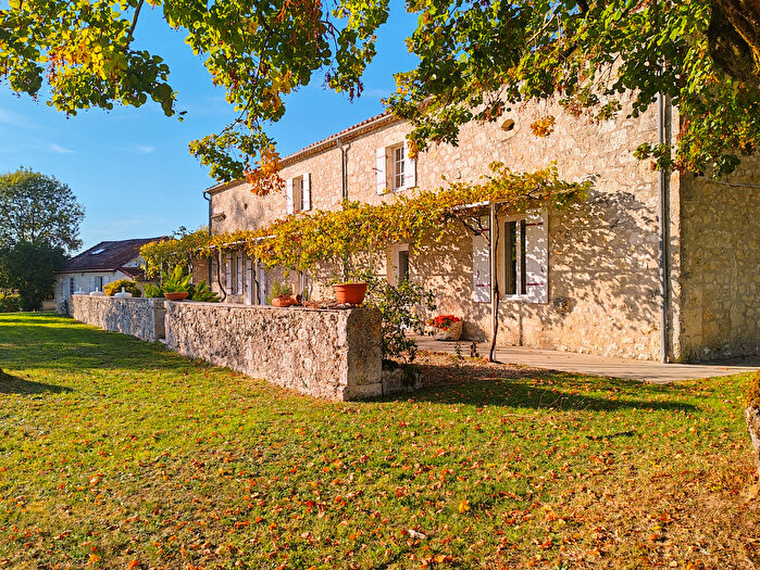 Maison à vendre - Duras - 17 pièces - 10 chambres