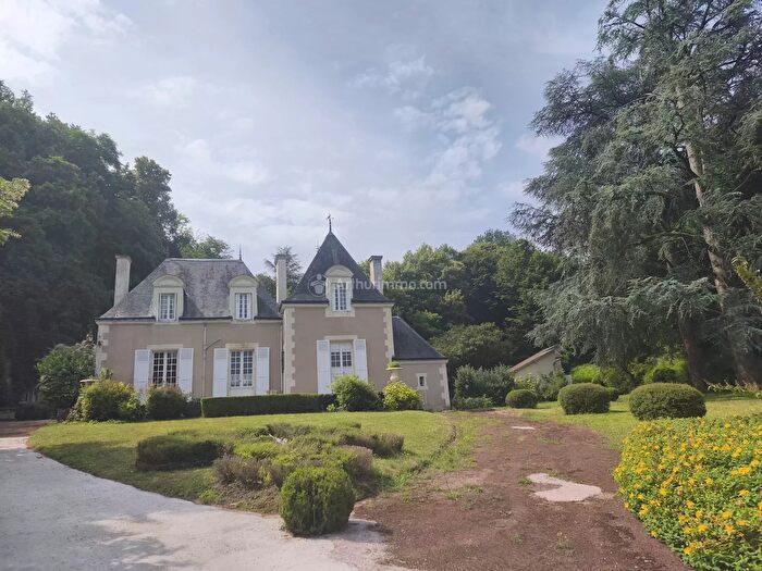 Maison à vendre - La Chartre-sur-le-Loir - 10 pièces - 6 chambres