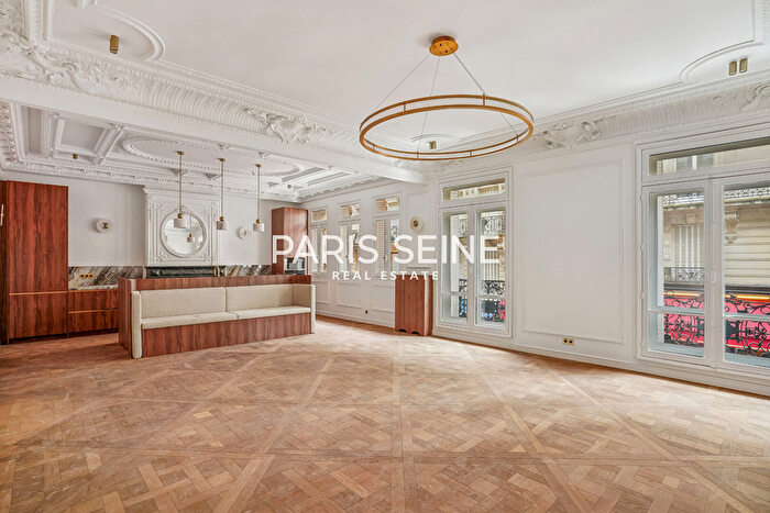 Appartement à vendre - Paris e , Triangle dOr - 5 pièces - 3 chambres