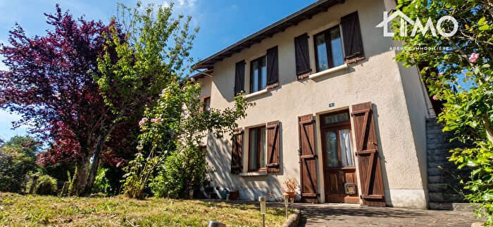 Saint-Christophe : Maison 7 pièces à vendre