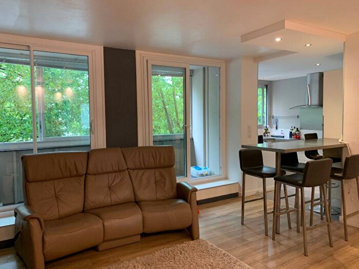 Appartement à louer - Gratte Ciel, Villeurbanne - 3 pièces - 2 chambres