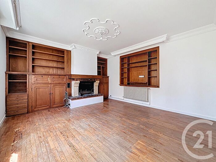 Maison à vendre - Sainte-Geneviève-des-Bois, Hôtel de Ville - 6 pièces - 3 chambres