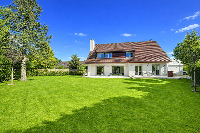 Maison à vendre - Chavenay - 9 pièces - 6 chambres