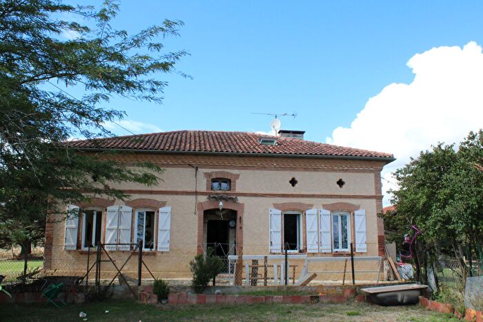 Maison à vendre - LIsle-Jourdain - 8 pièces - 4 chambres