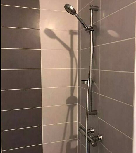 Appartement à louer - Grenouillère-Marnois-Rive de Marne, Noisy-le-Grand - 2 pièces - 1 chambre