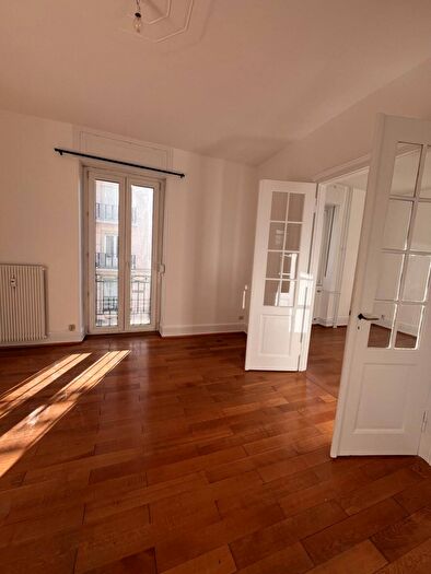Appartement à louer - Vauban Est, Strasbourg - 4 pièces - 3 chambres