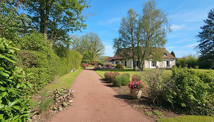 Maison à vendre - Autouillet - 8 pièces - 5 chambres