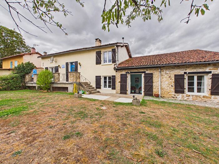 Maison 6 pièces à vendre - Pleuville