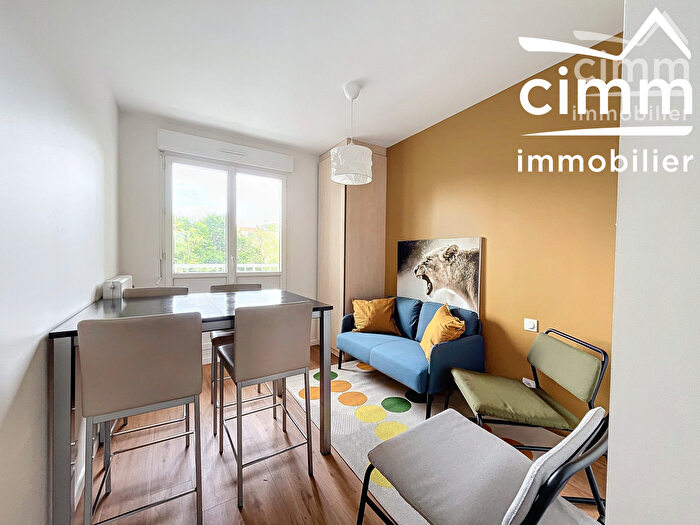 Appartement 5 pièces à Quartiers Centre, Rennes, à louer
