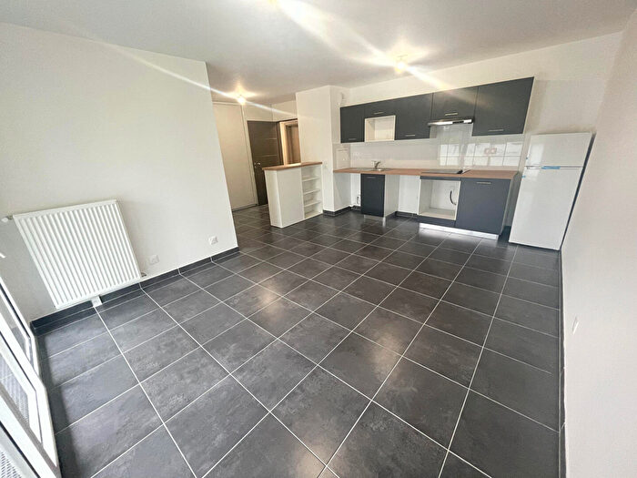 Appartement 3 pièces à Melun, Centre-ville, à louer